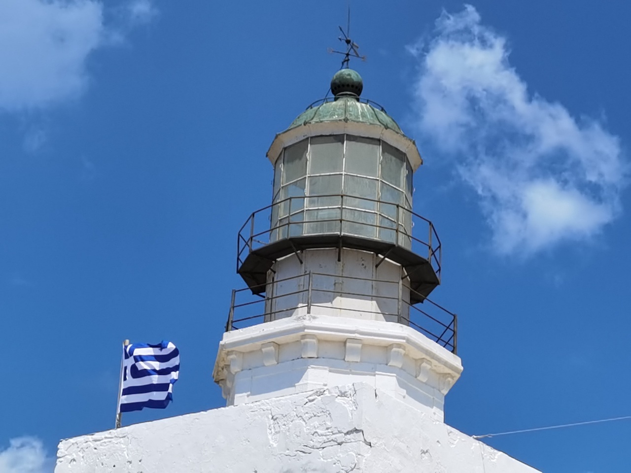 Φάρος Μυκόνου:Το θρυλικό φανάρι Αρμενιστής - we